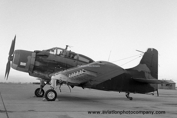 The Aviation Photo Company | A-1 Skyraider (Douglas) | US Navy Douglas ...